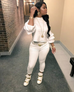 6ix Up! Golden Girls of the 6ix: Golde London | HipHopCanada.com